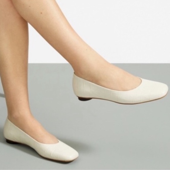 Everlane | Shoes | Everlane The 9s Square Toe Flat Shoes In Bone | Poshmark